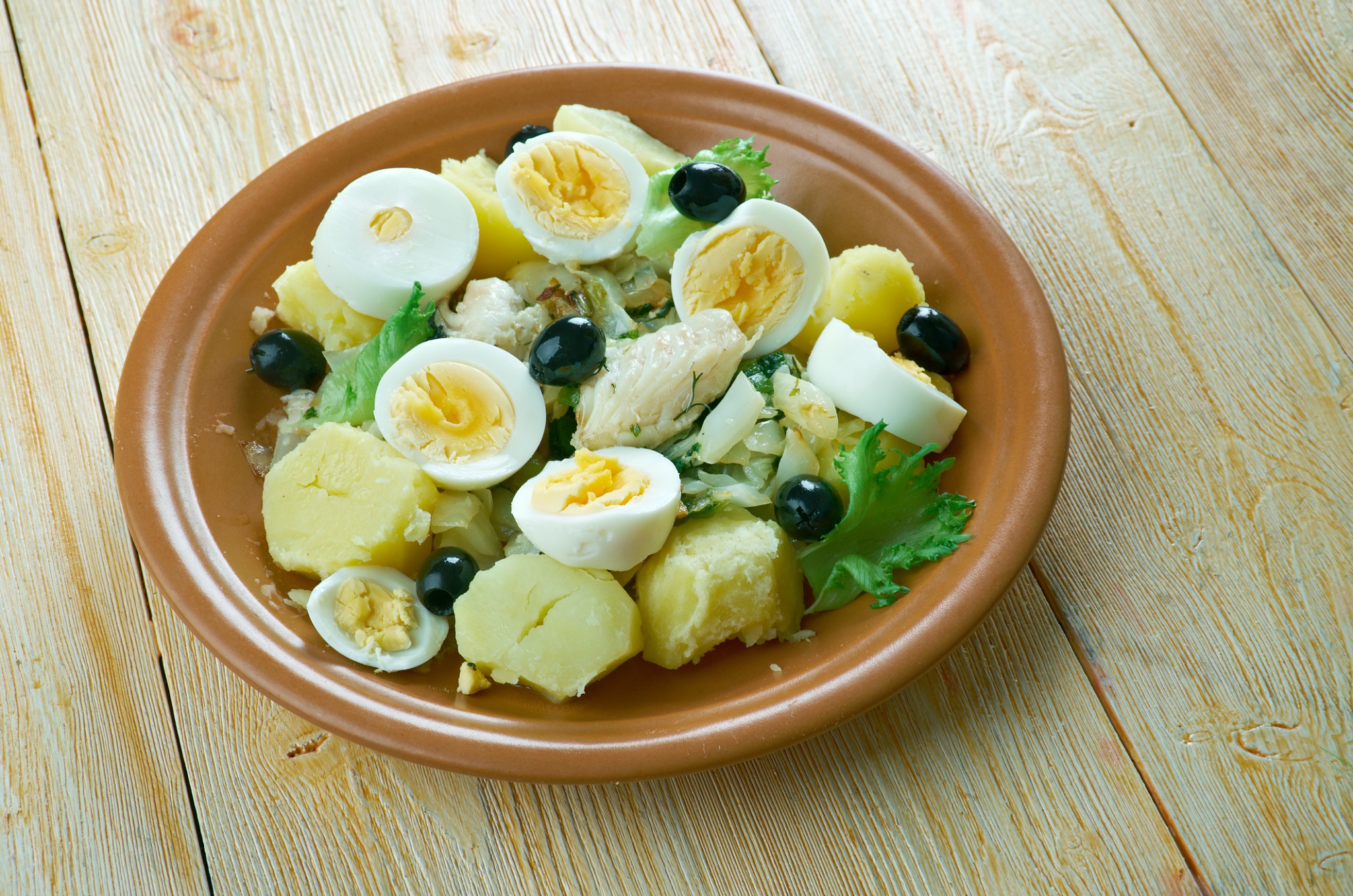 Bacalhau a Gomes de Sa - Plat traditionnel de morue - Porto - Portugal ...
