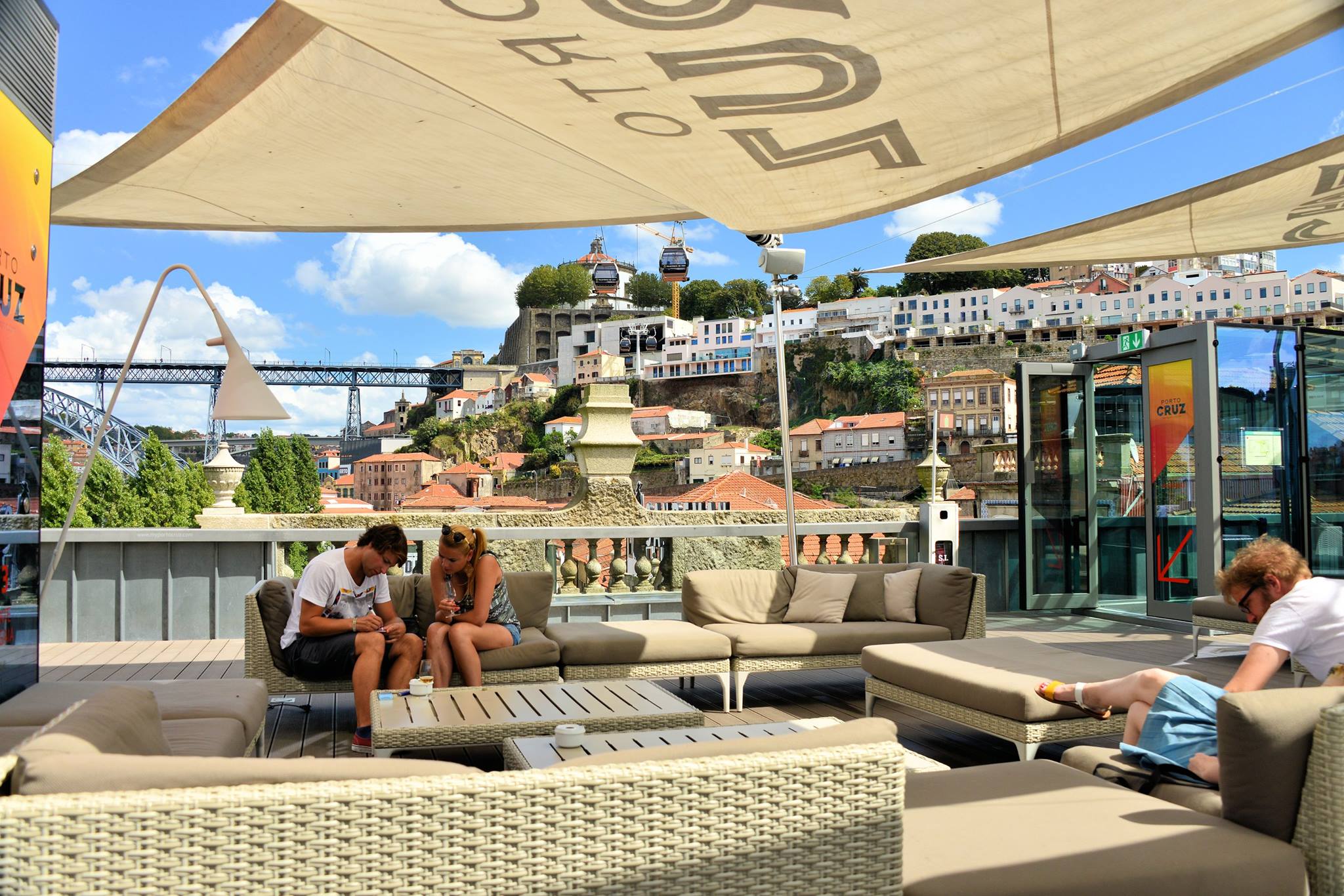 Rooftops de Porto : les meilleures terrasses avec vue sur la ville en 2019